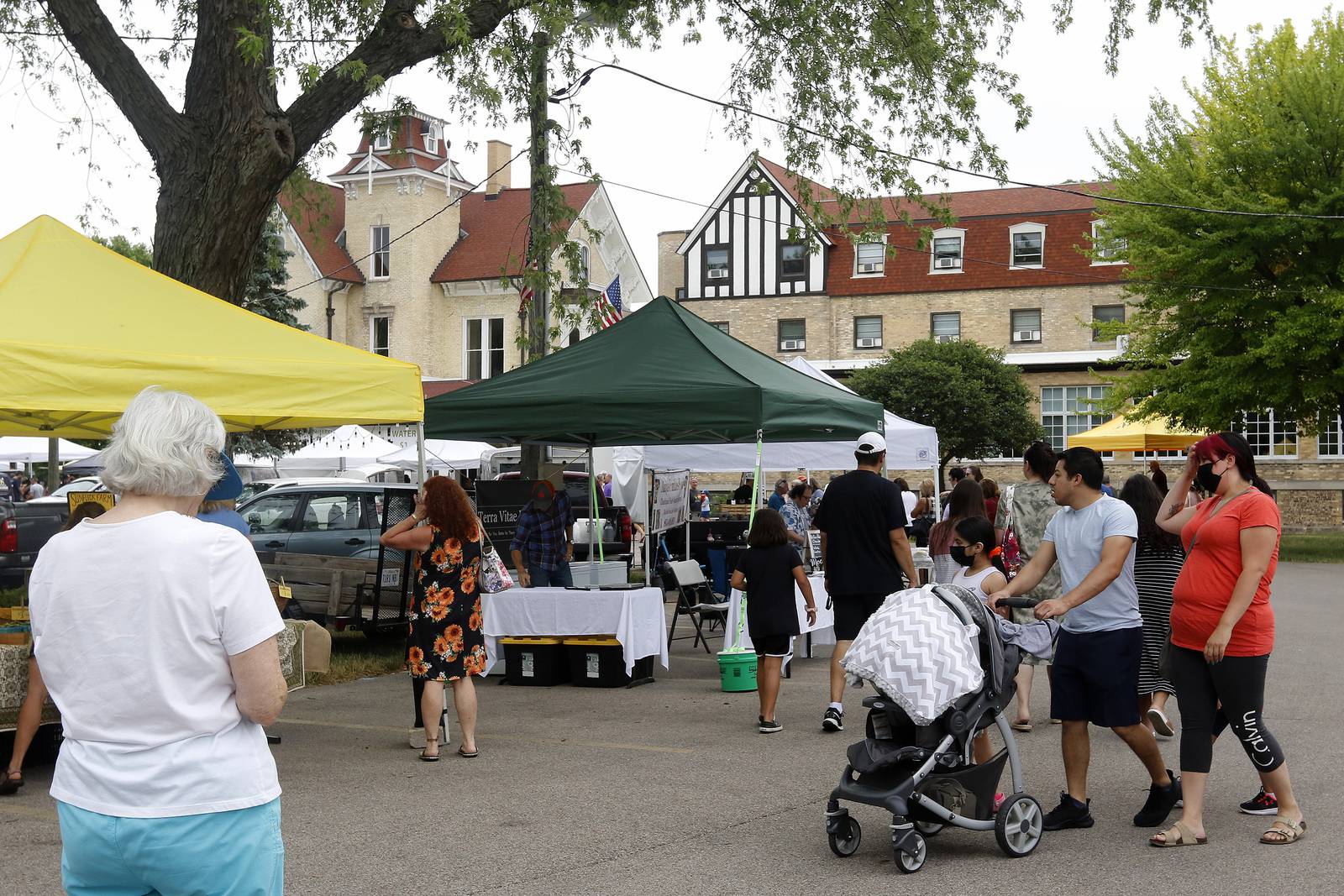 Dole Mansion wins updated permit for farmers market, other events over ...