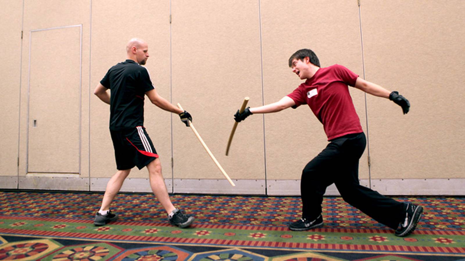 Staged combat workshop teaches fighting points – Shaw Local