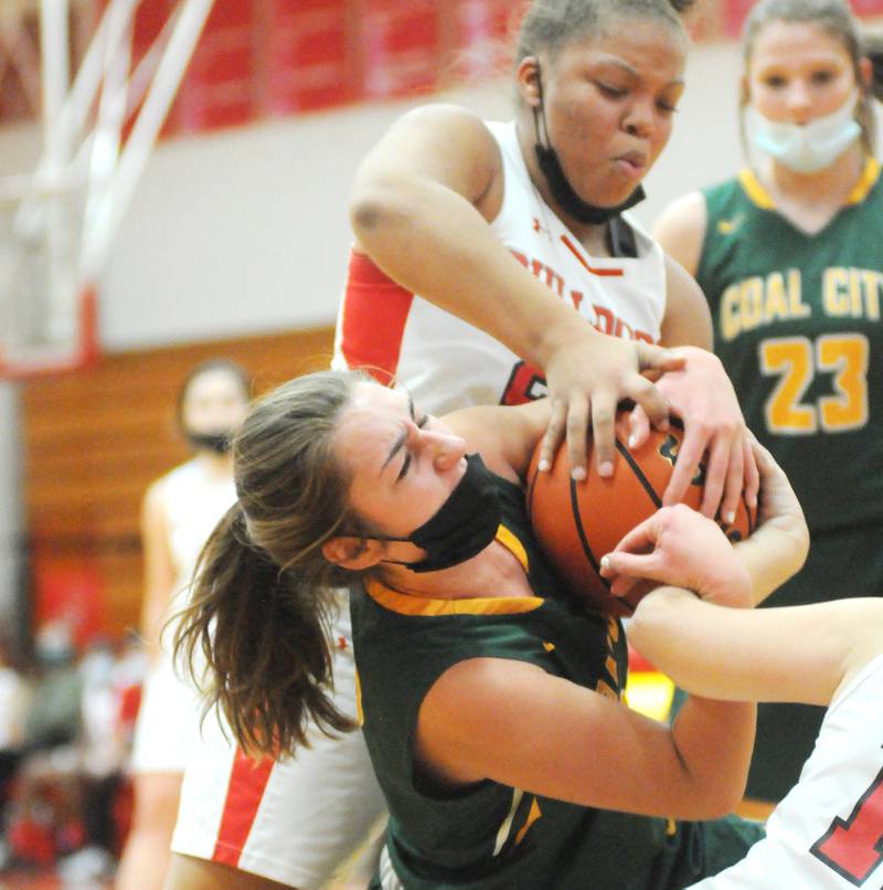Photos: Coal City vs Streator girls basketball – Shaw Local