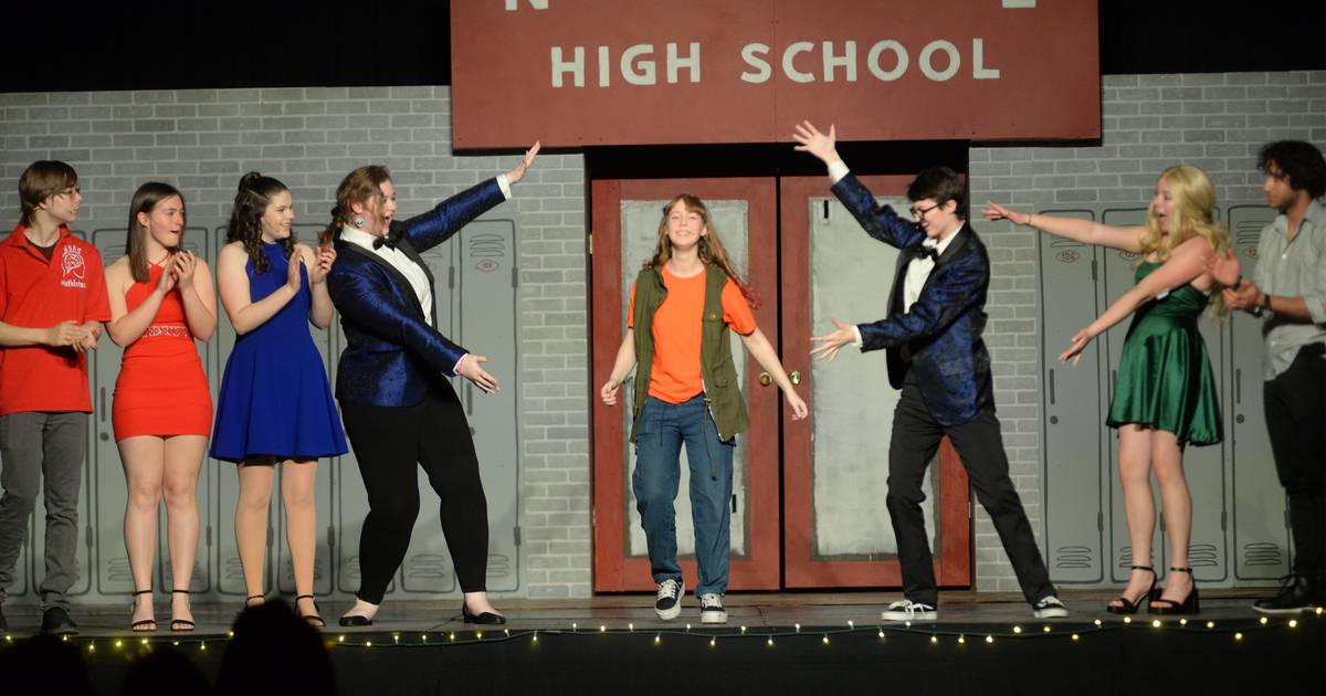 Erie-Prophetstown students delight audiences with ‘Mean Girls ...