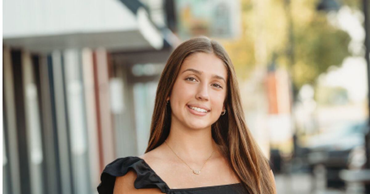 Ella Park receives DAR Good Citizen Award for Streator High School ...