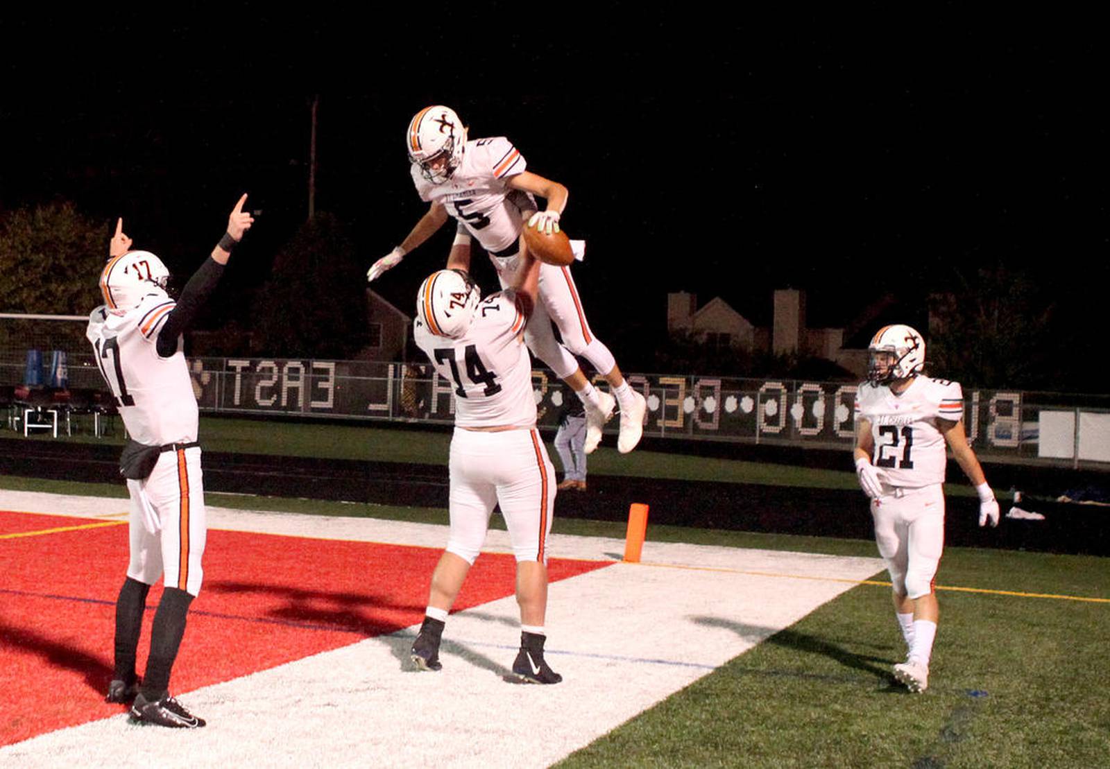 Nathan Hull takes the lead for surging St. Charles East – Shaw Local