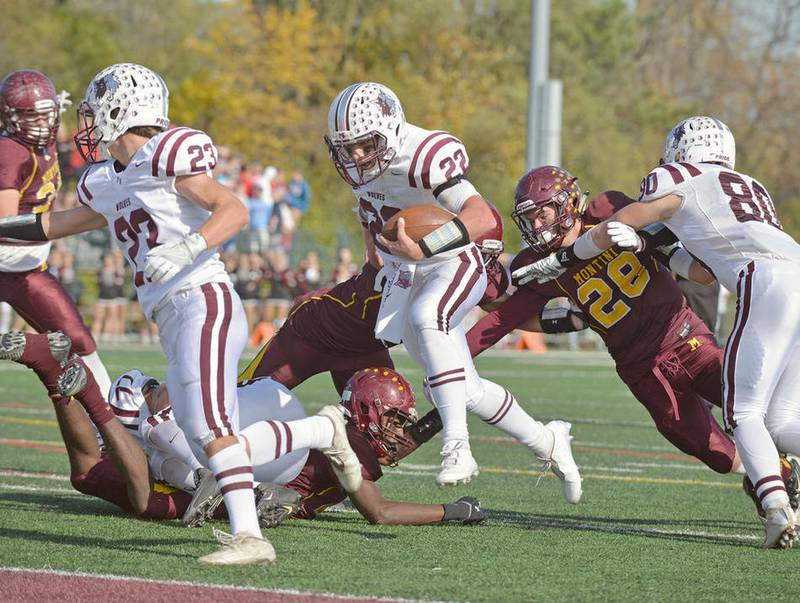 High school football playoff: Prairie Ridge beats Montini in Class 6A ...