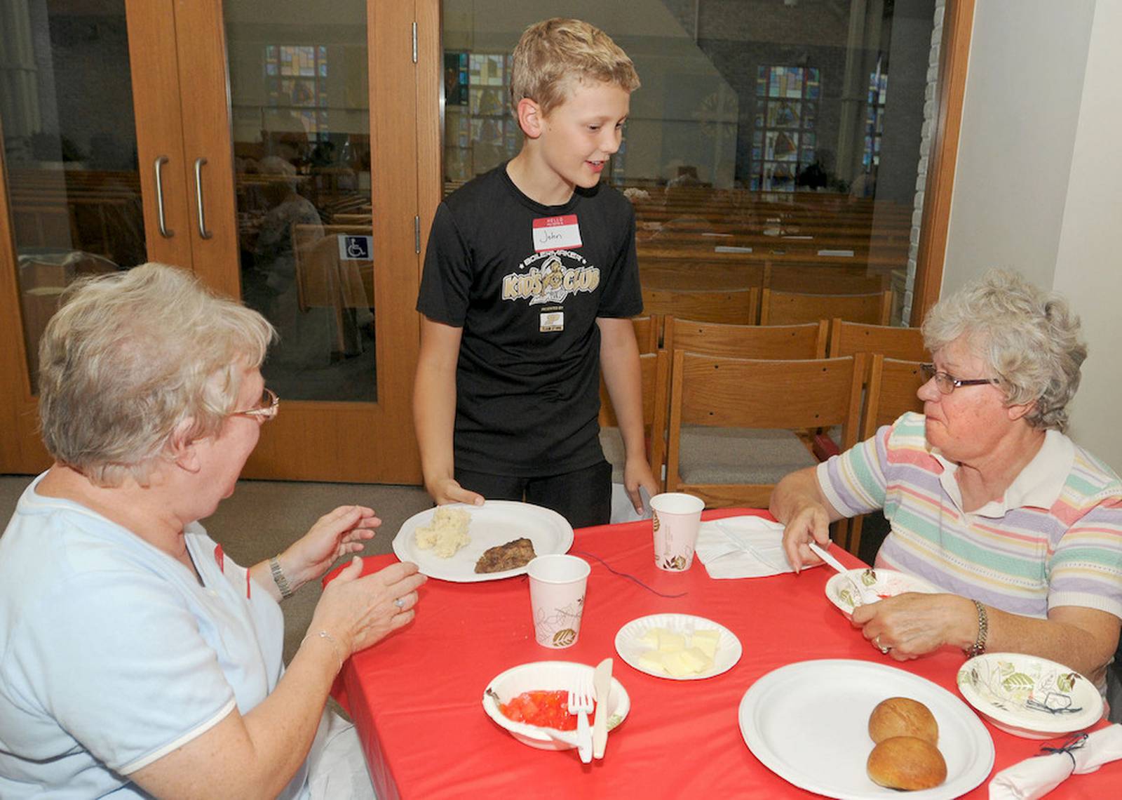 Grace Cafe serves up meals, conversation in Elmhurst – Shaw Local