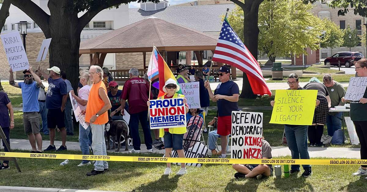 Hundreds rally in Sterling for ‘Workers over Billionaires’ on Labor Day ...