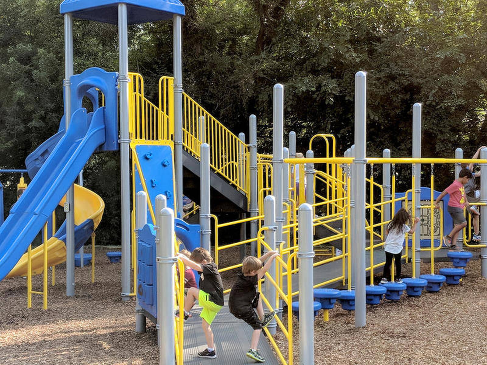 New playground opens at Arbor View Elementary School – Shaw Local