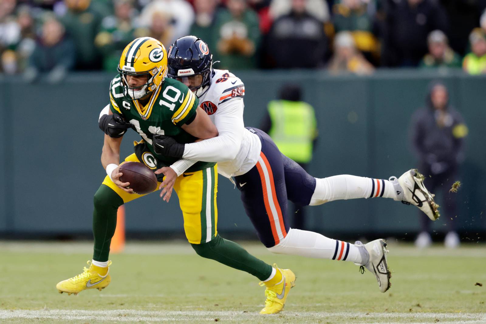 How the Chicago Bears’ Montez Sweat regained his stride and can take it to another level – Shaw ...