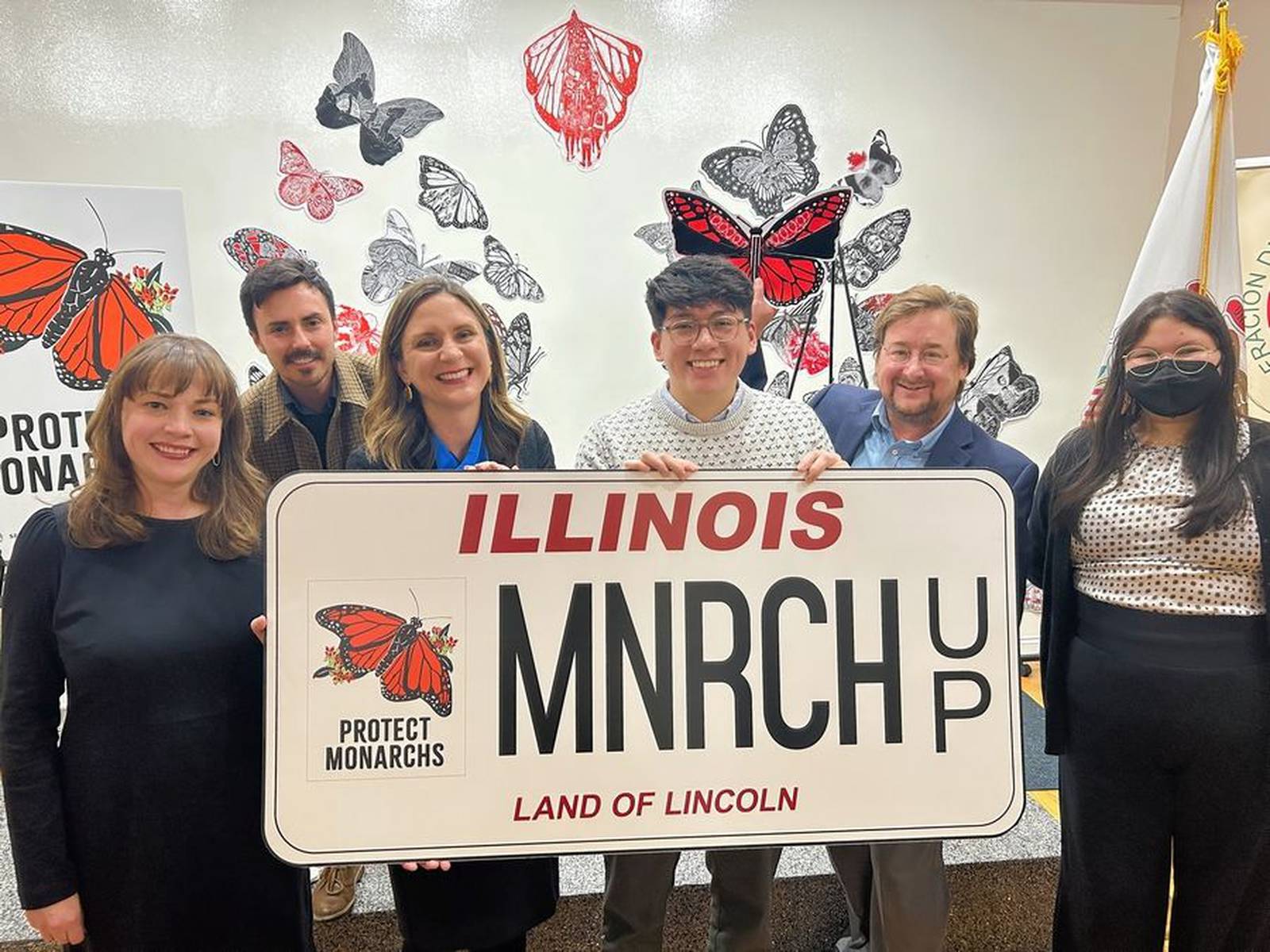 Monarch butterfly license plates finally available in Illinois – Shaw Local