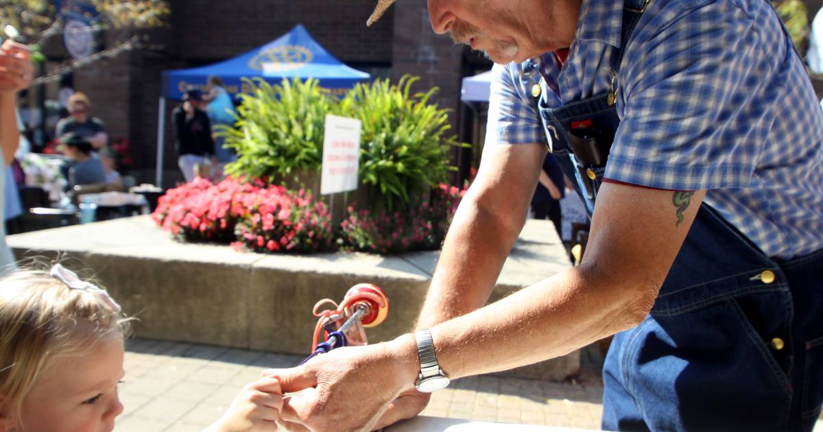 Photos: Johnny Appleseed Festival in Crystal Lake – Shaw Local
