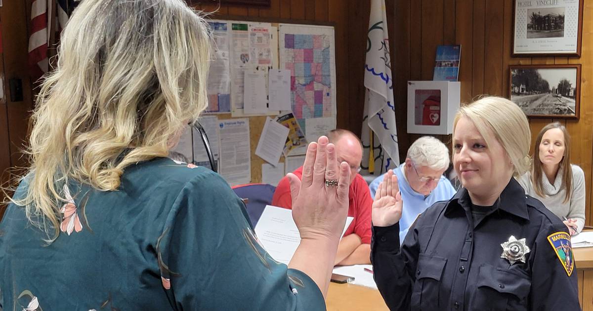 Marseilles promotes a sergeant, hires first female officer – Shaw Local