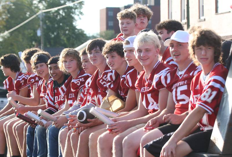 Photos: Hall celebrates homecoming week with parade – Shaw Local