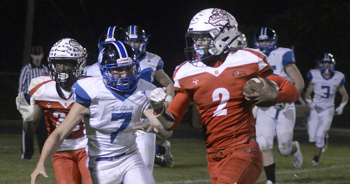 Point Frenzy: Peotone recovers key onside kick in outscoring Streator ...