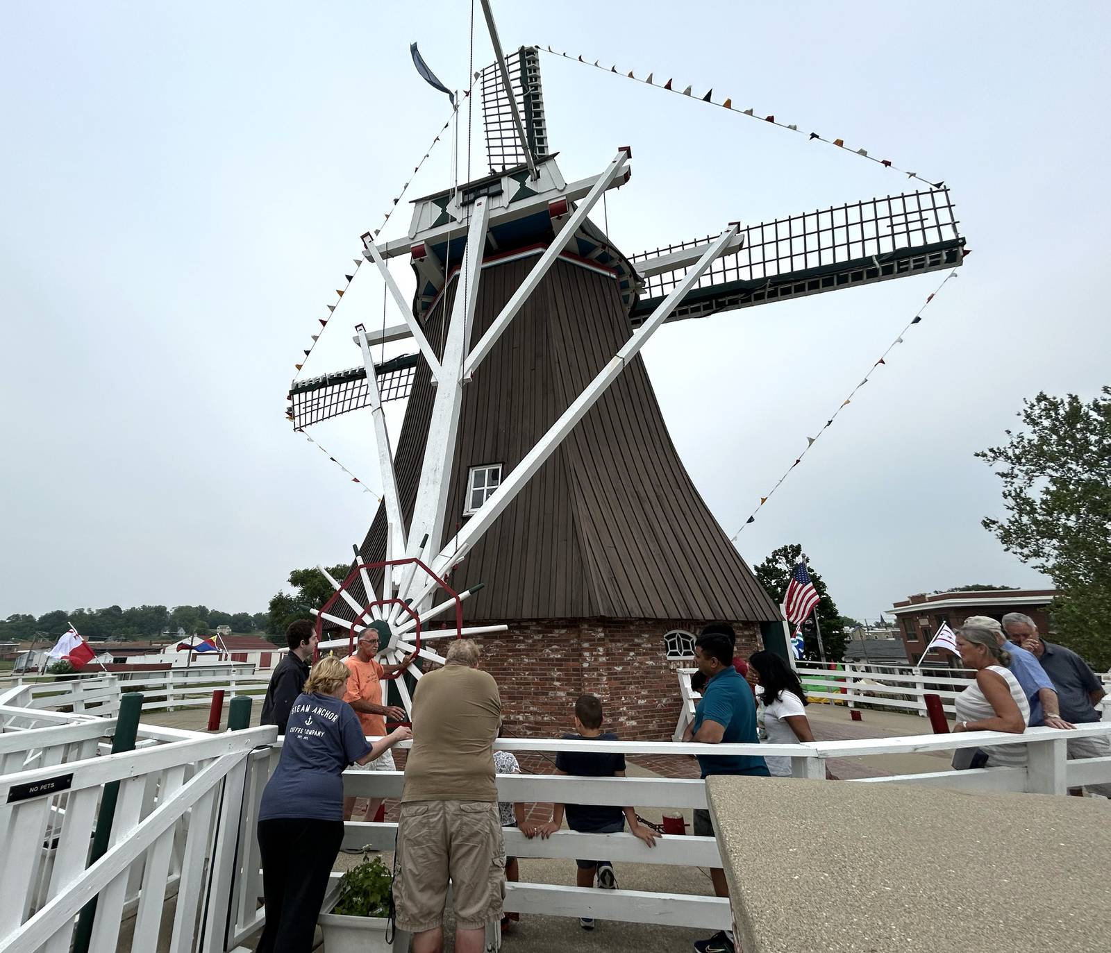 Photos: De Immigrant windmill marks 25th anniversary in Fulton – Shaw Local