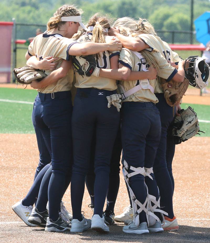 Photos: Lemont softball falls to Highland in state championship – Shaw ...