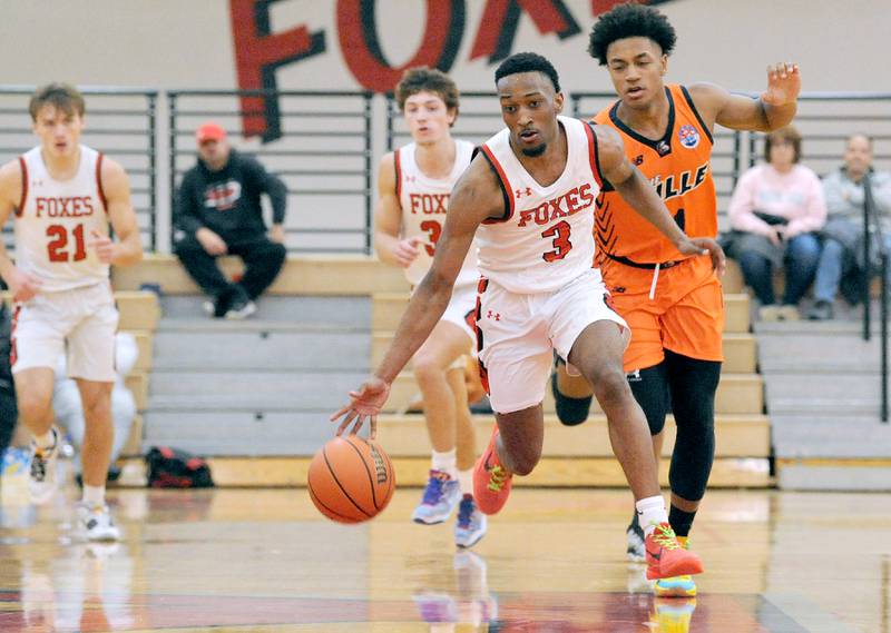 Photos: Yorkville vs. Romeoville in boys varsity basketball – Shaw Local
