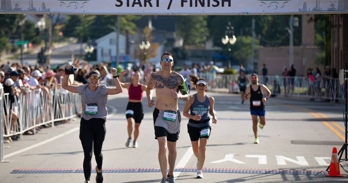 Photos: Fox Valley Marathon Races travel through the Tri-Cities – Shaw Local