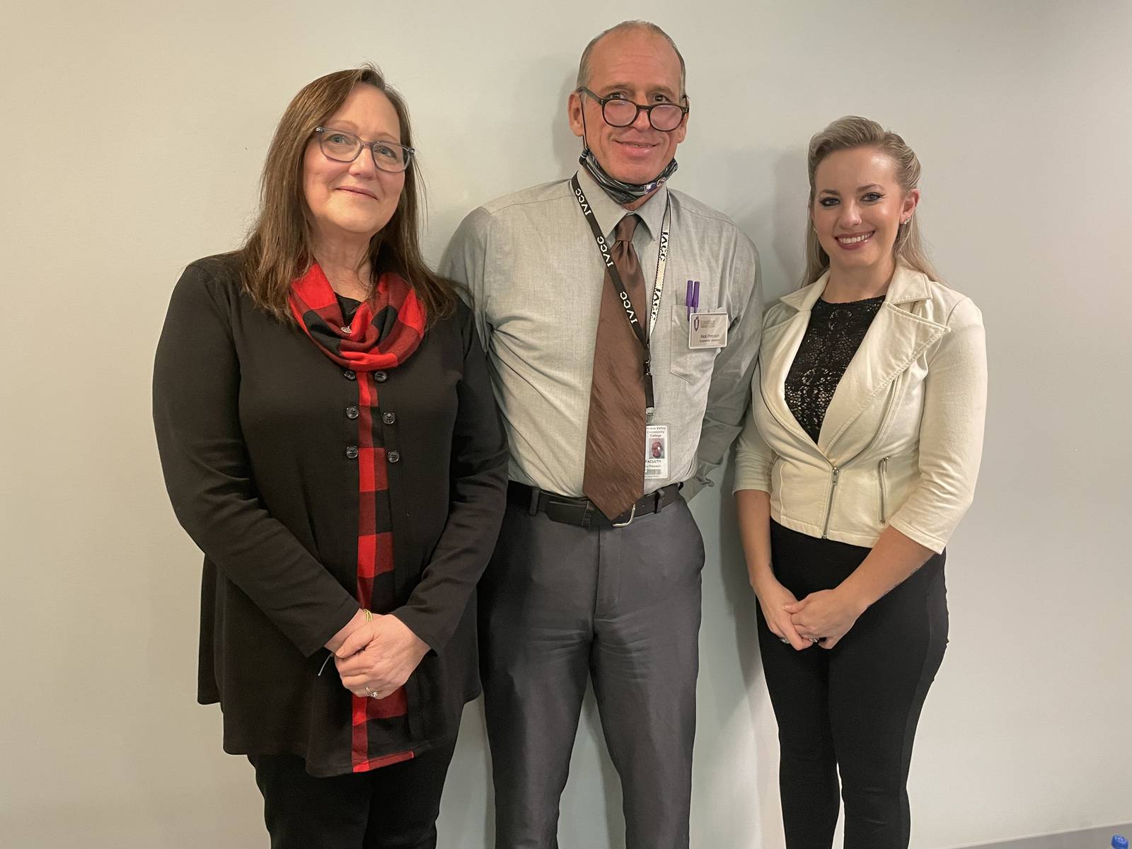 IVCC approves tenure for 3 instructors – Shaw Local