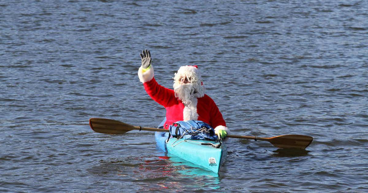 Santa Claus takes a kayak ride down the Fox River – Shaw Local