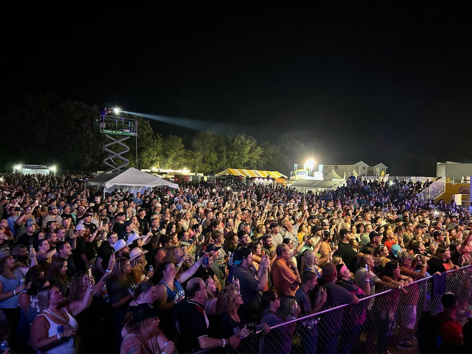 Quiet Riot, Aaron Lewis and the Stateliners, Theory of a Deadman to ...