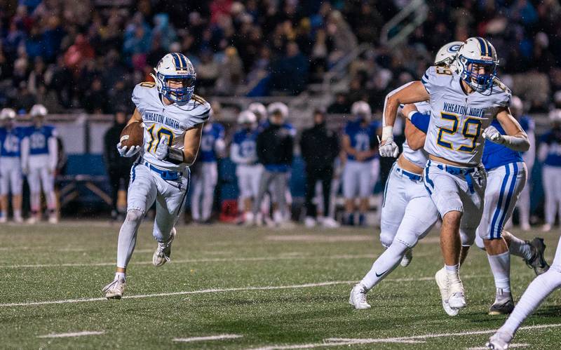 Photos: Wheaton North vs. Geneva in Week 8 Football – Shaw Local