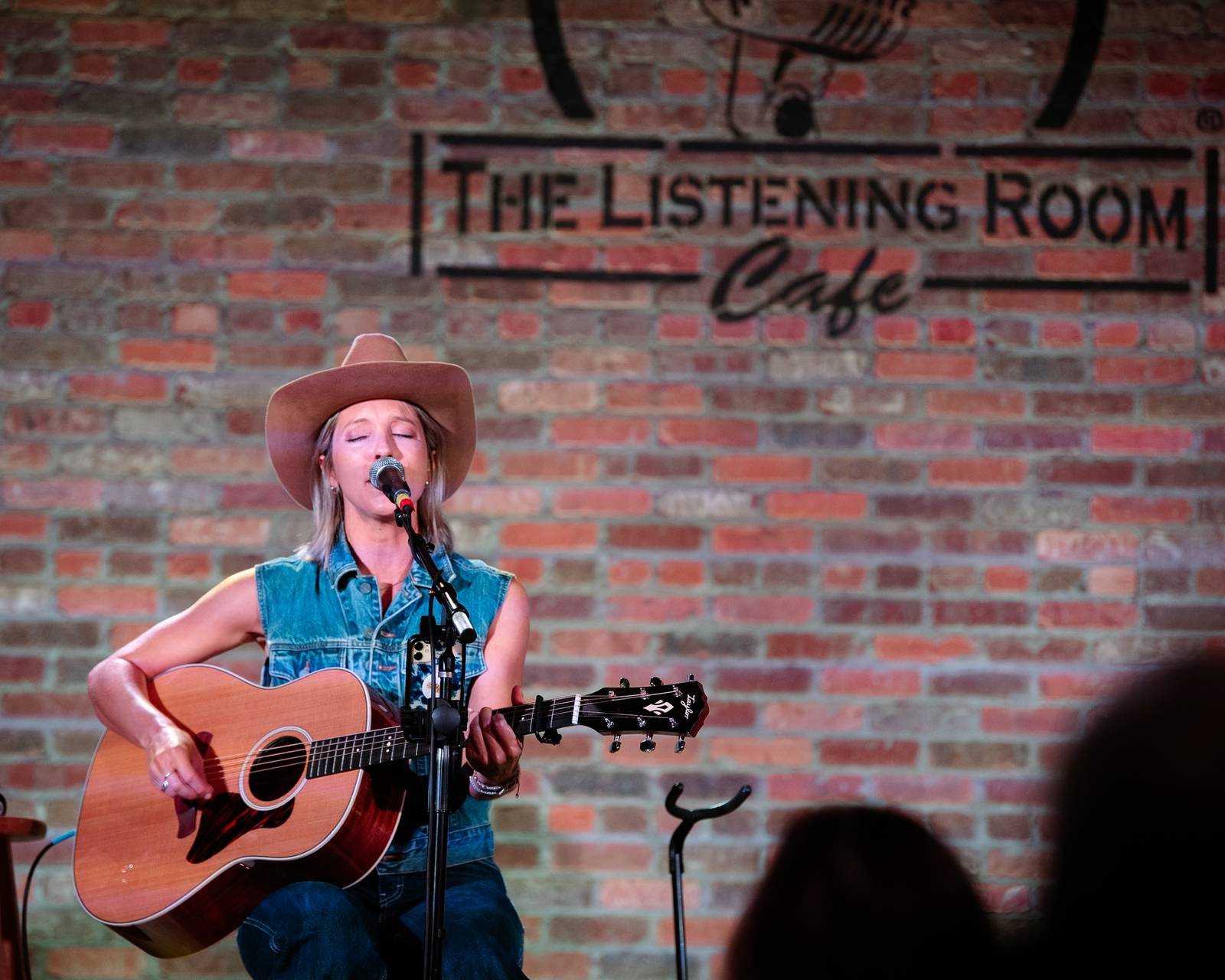 Dixon country artist to sing national anthem at Cubs game: ‘It’s bigger ...