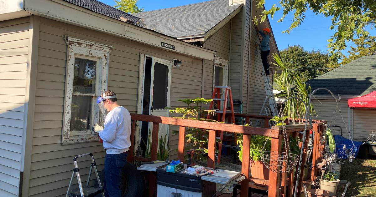 United Way of Eastern La Salle County Labor of Love to accept ...