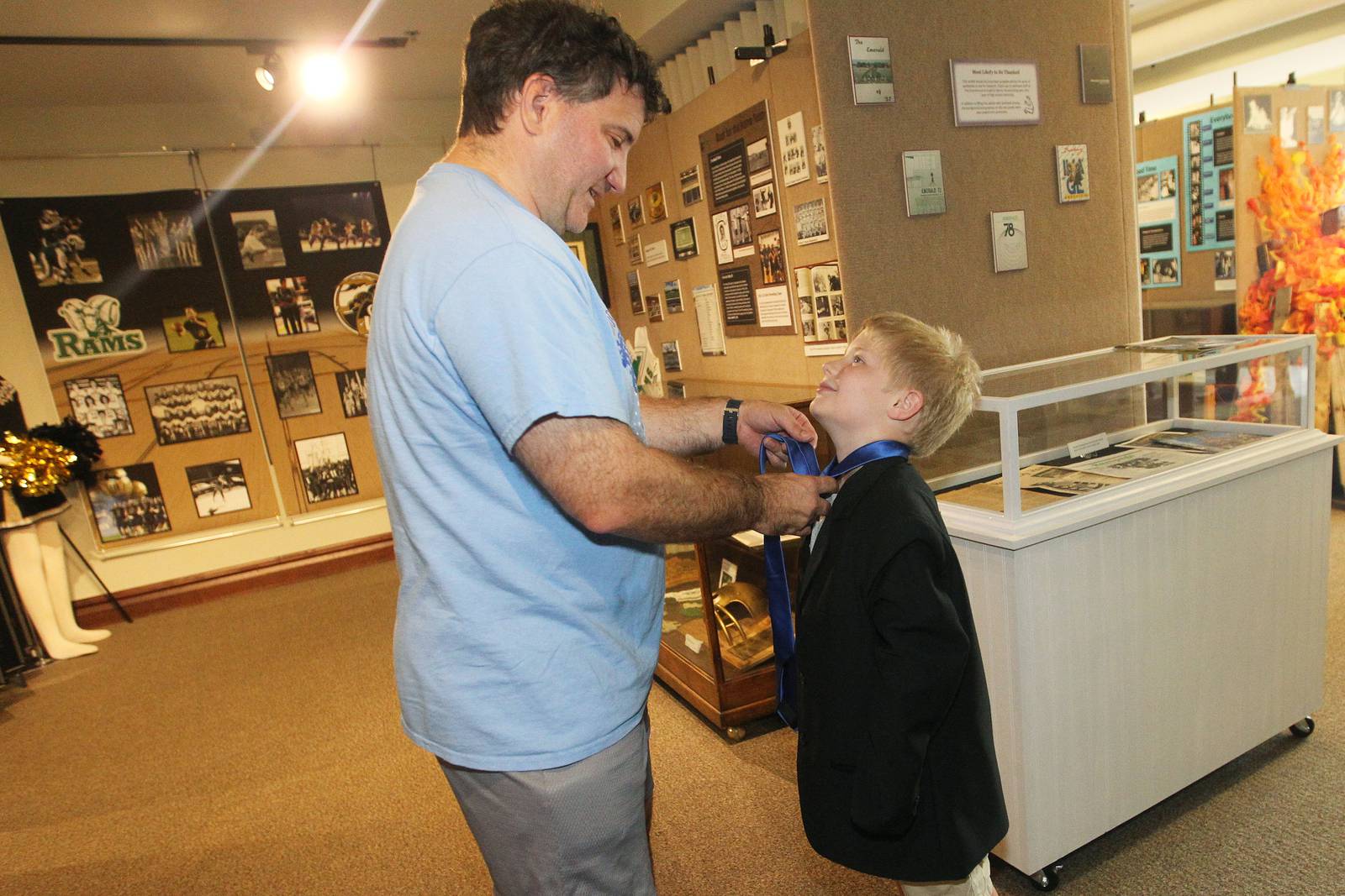 New exhibit celebrates 75 years of Grayslake High School – Shaw Local