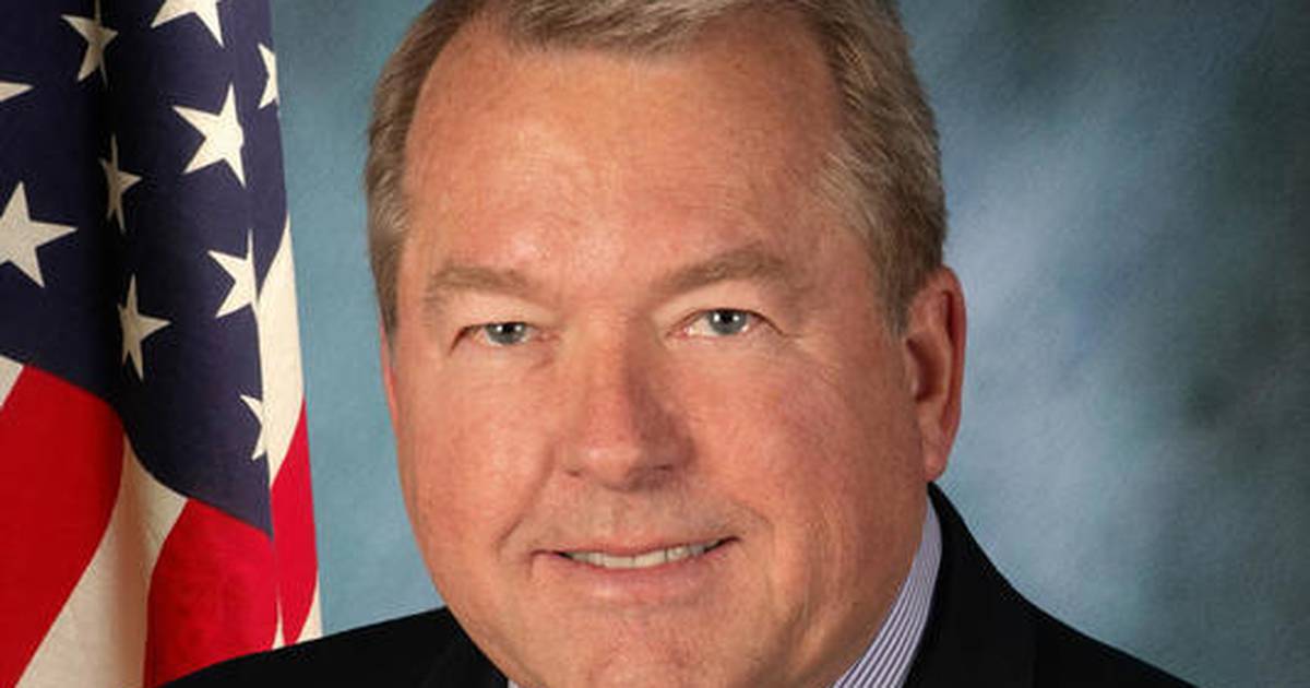 New and gently used coat drive hosted by state Sen. Don DeWitte for 4th ...