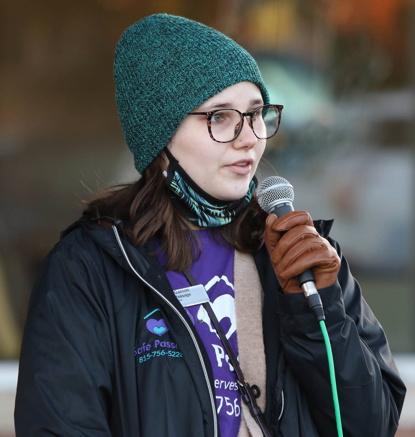 Safe Passage honors ‘everyone who knows someone’ during annual Domestic ...