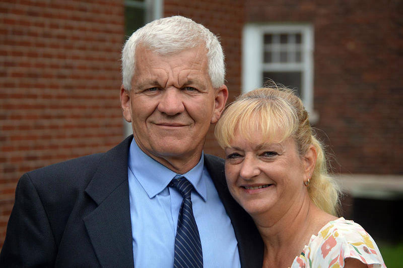 Christy Wagner and Randy Senneff wed March 20 in Peoria – Shaw Local