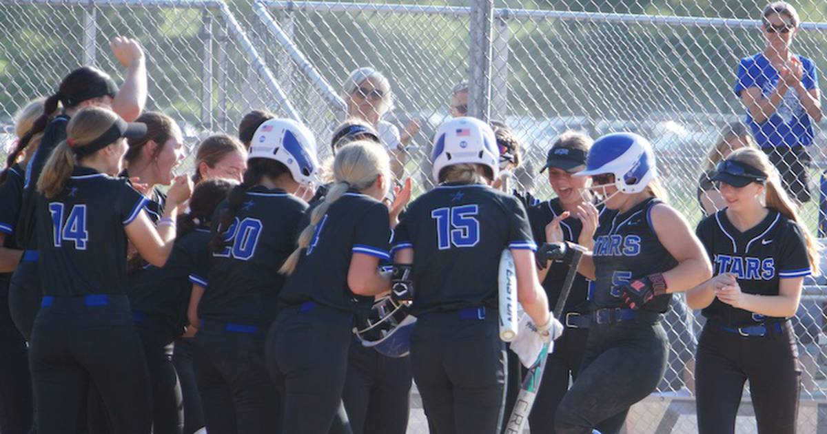 Jordyn McBride, Paige Murray pace St. Charles North to shutout victory ...