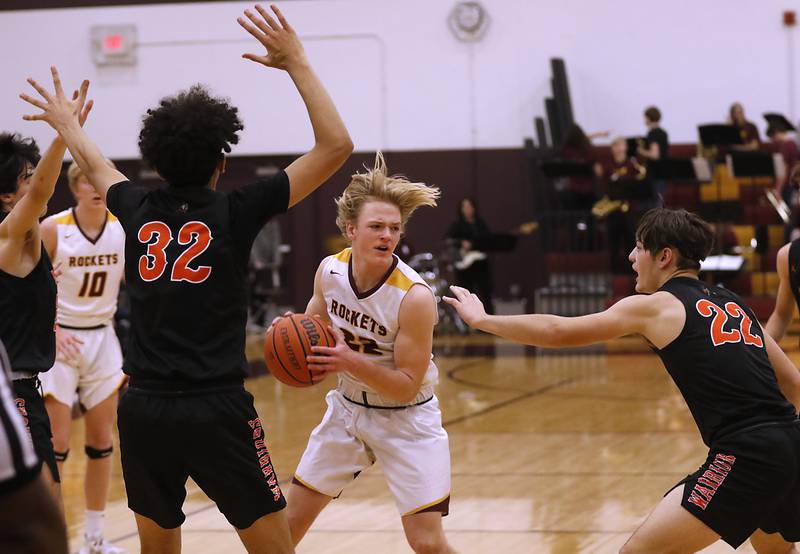 Photos: McHenry vs. Richmond-Burton boys basketball – Shaw Local