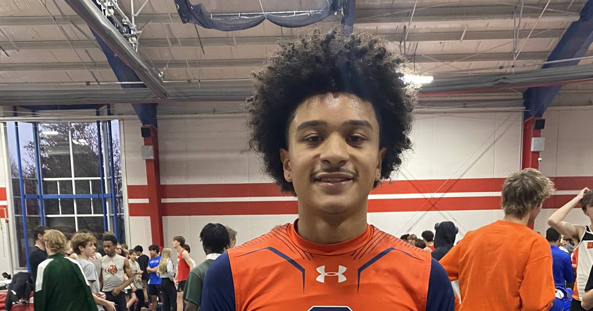 Oswego’s Dontrell Young runs 2nd-fastest 400, leads state finalists ...