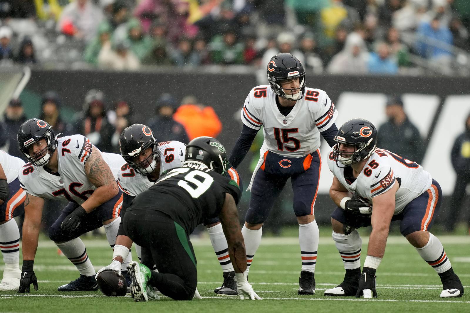 After pregame confusion, Chicago Bears QB Trevor Siemian battles ...