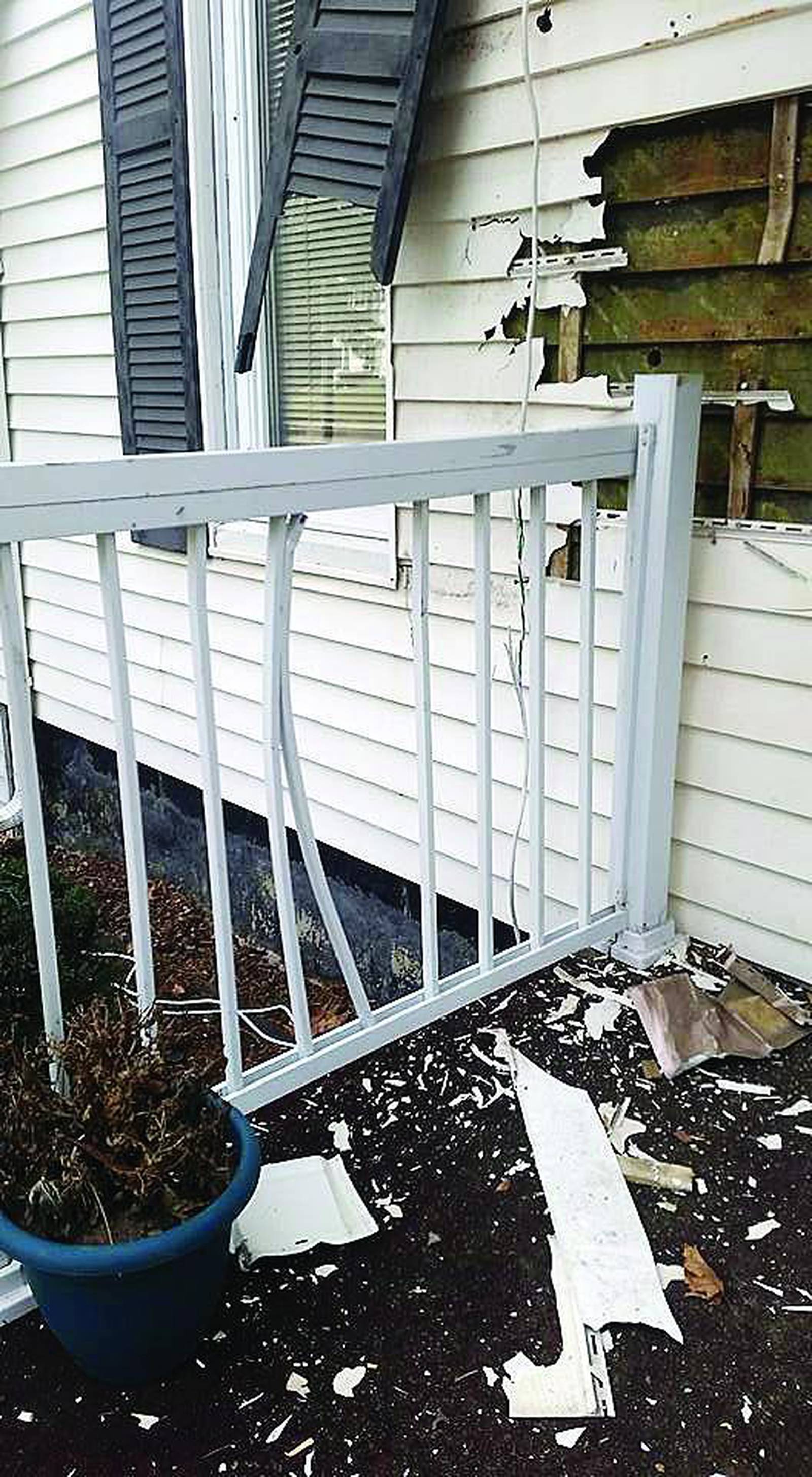 Mailbox explosion damages home in Morrison – Shaw Local