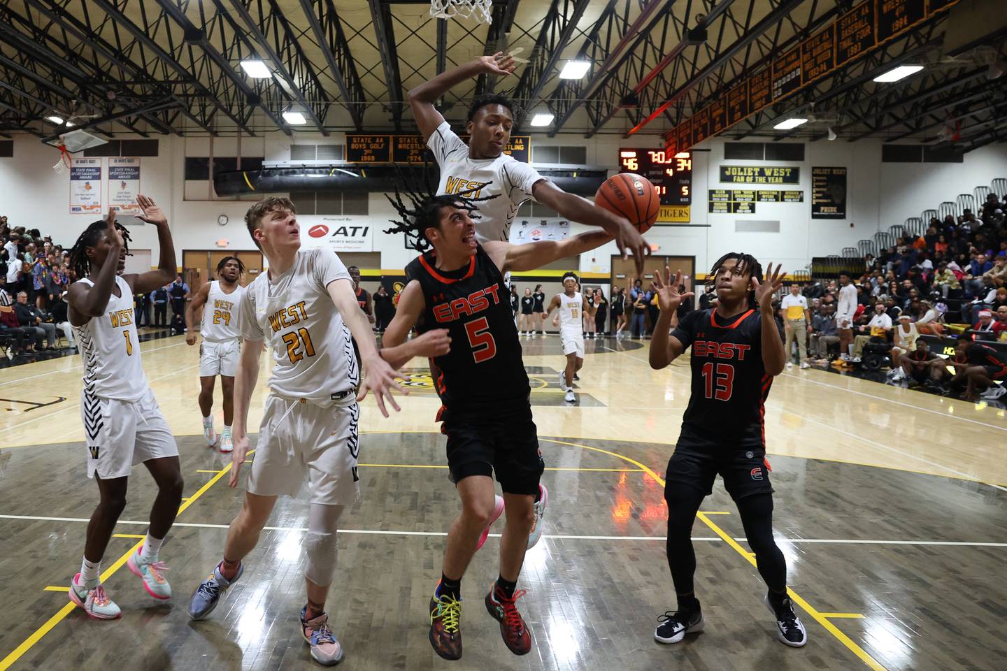 Boys basketball: Joliet West bench provides a lift – Shaw Local
