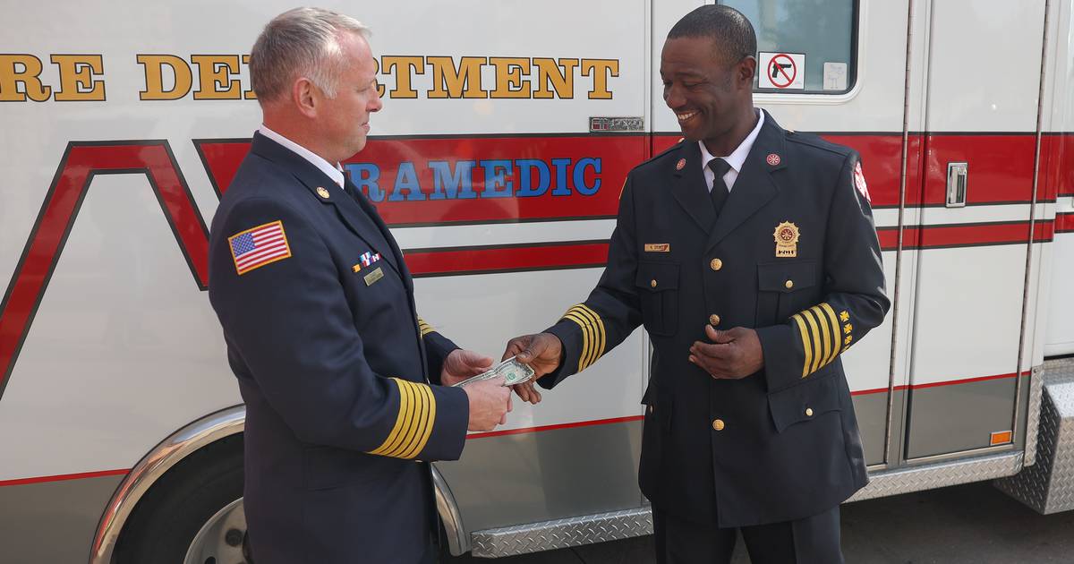 Joliet donates ambulances to help 2 Cook County fire departments – Shaw ...