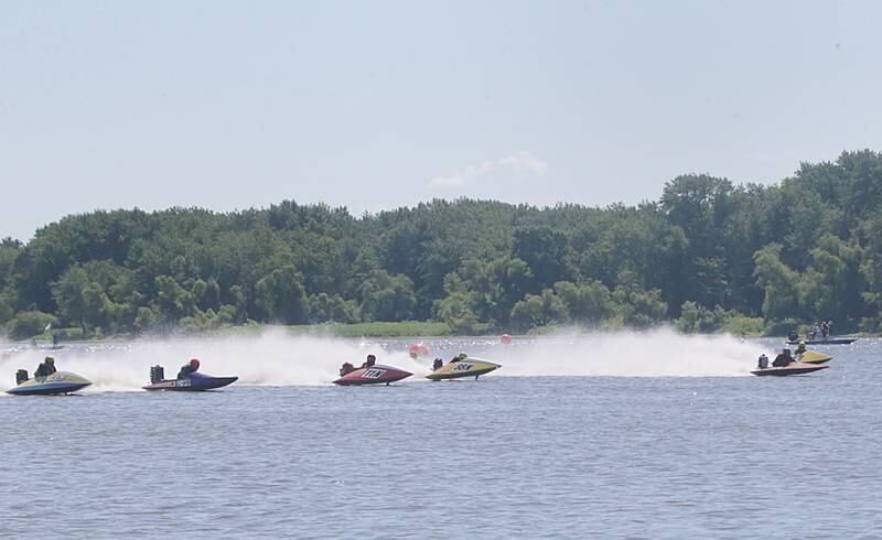 Photos: USTS National Champion Boat Races on Lake DePue – Shaw Local