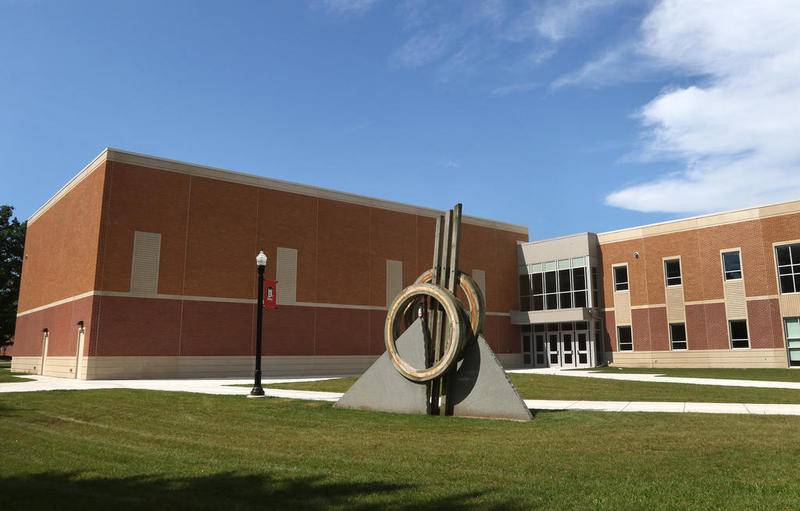 NIU faculty finally moves into new Stevens Building after 2 state ...