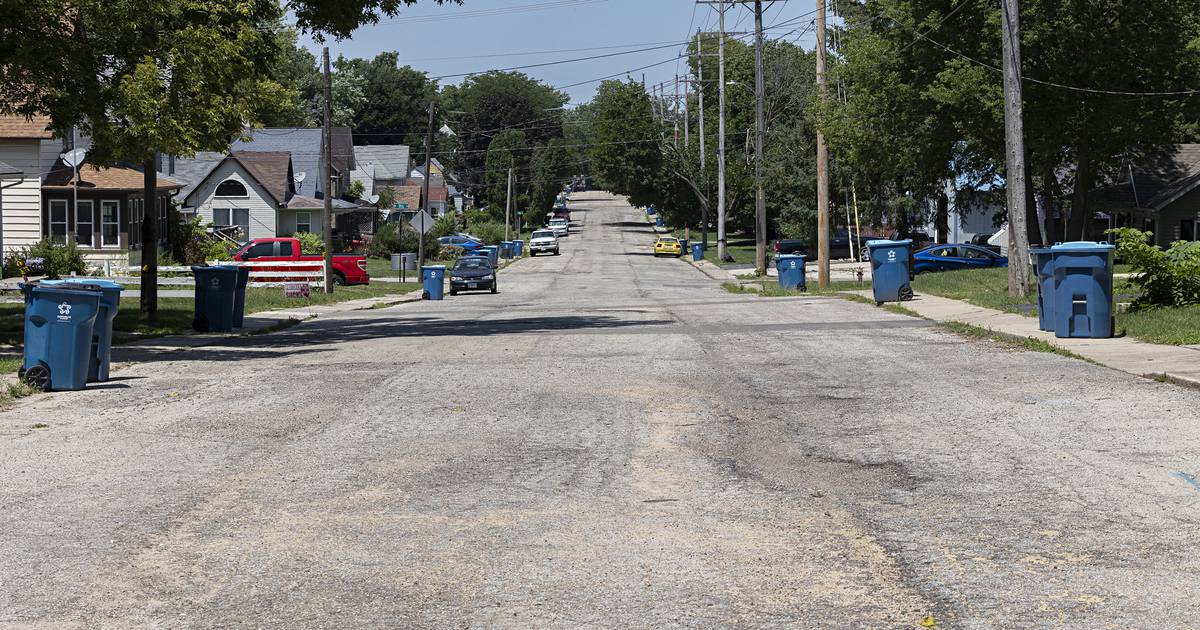 Photos: Dixon releases road work plan – Shaw Local