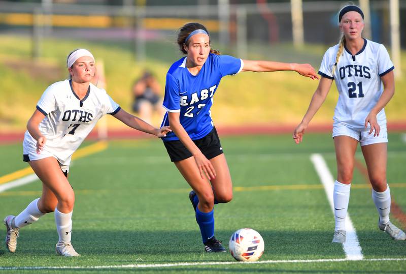 Photos: Lincoln-Way East vs. O'Fallon in Class 3A soccer state ...