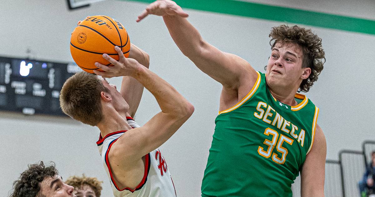 Marquette trips Wilmington, Hall downs Seneca at Shipyard Showdown – Shaw Local