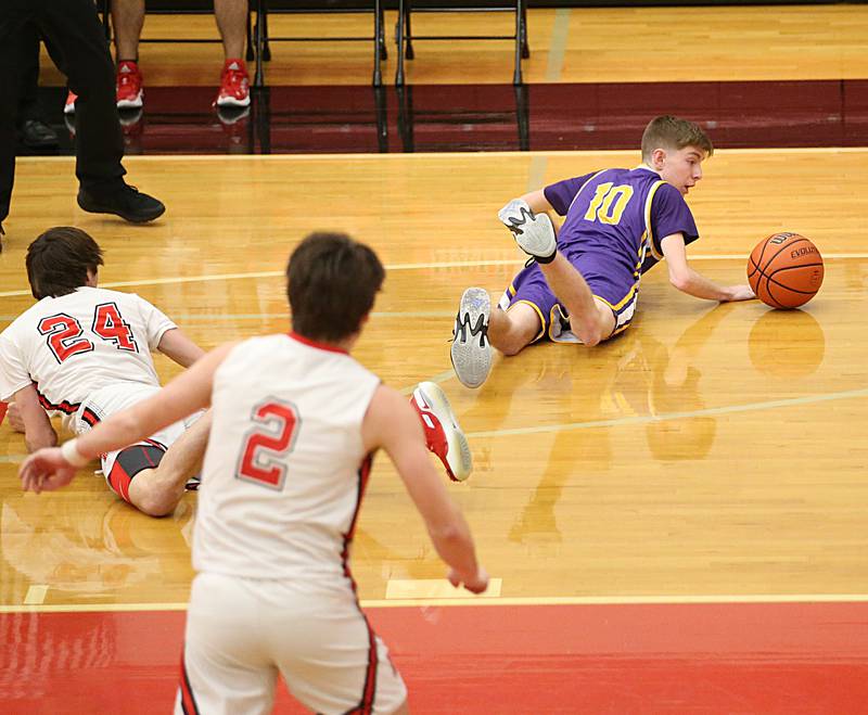 Photos: Mendota vs Hall boys basketball – Shaw Local