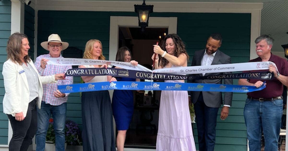 The Victorian Fox full-house rental celebrates ribbon-cutting in ...