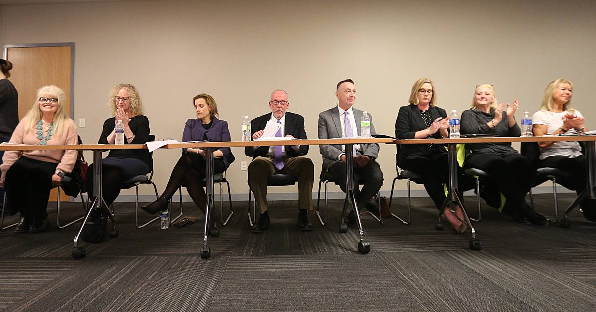 IVCC trustee candidates forum draws overflow crowd – Shaw Local