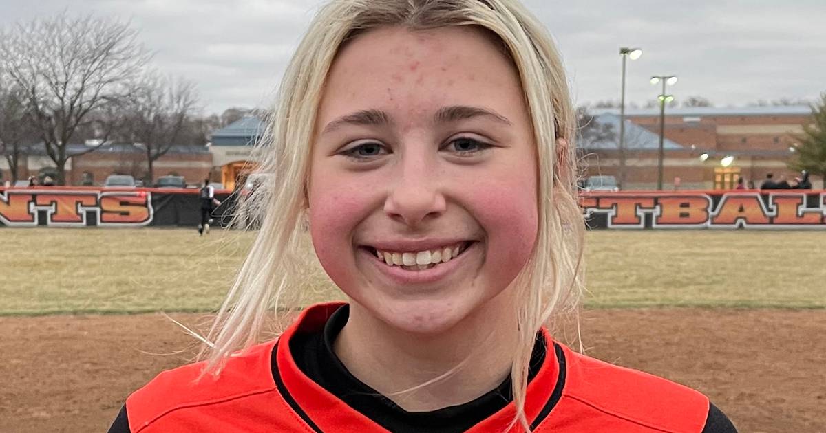 Softball: Izzy Howe, St. Charles East shut out Addison Trail, win sixth ...