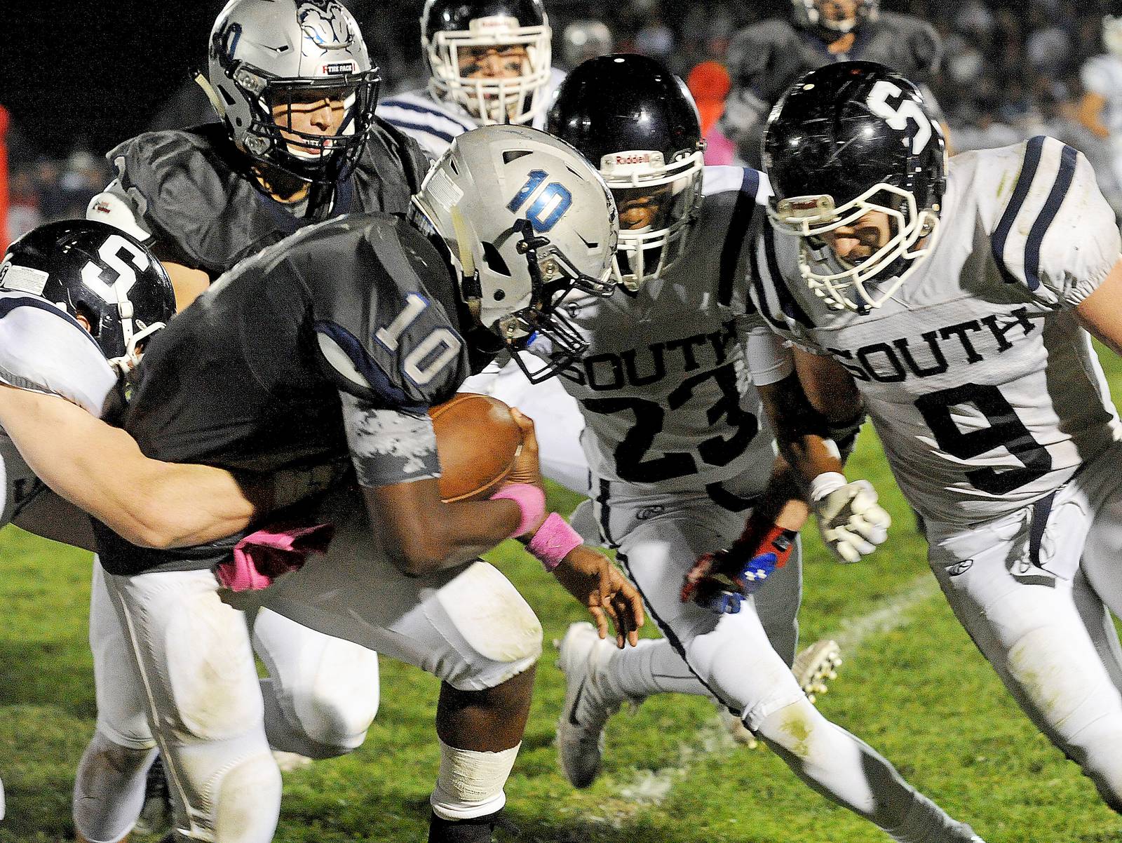 Football: Oswego East secures overtime victory – Shaw Local