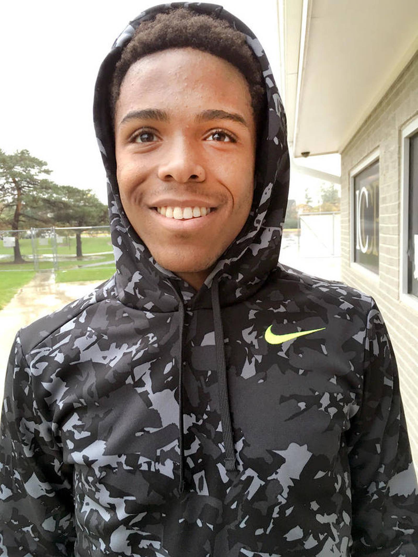 IC Catholic football player Khalil Saunders is the Athlete of the Week ...