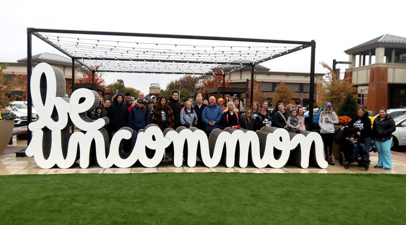 Photos: Be Uncommon sculpture unveiled at Geneva Commons – Shaw Local
