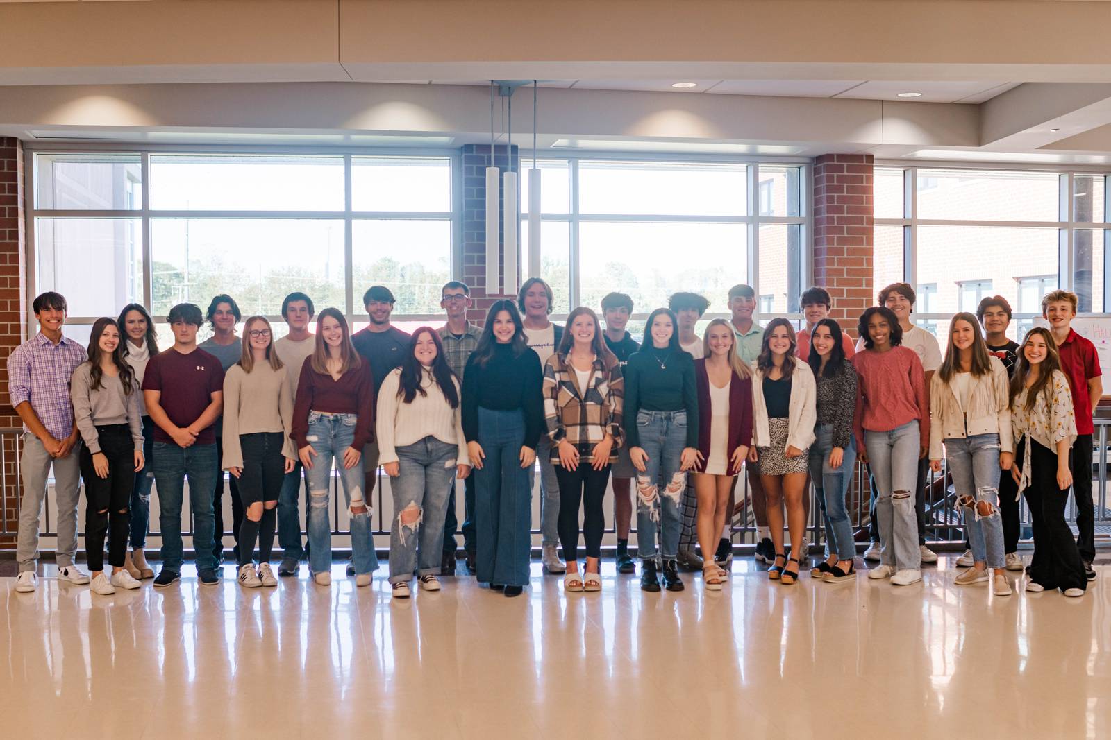 Hall High School announces 2022 homecoming court – Shaw Local